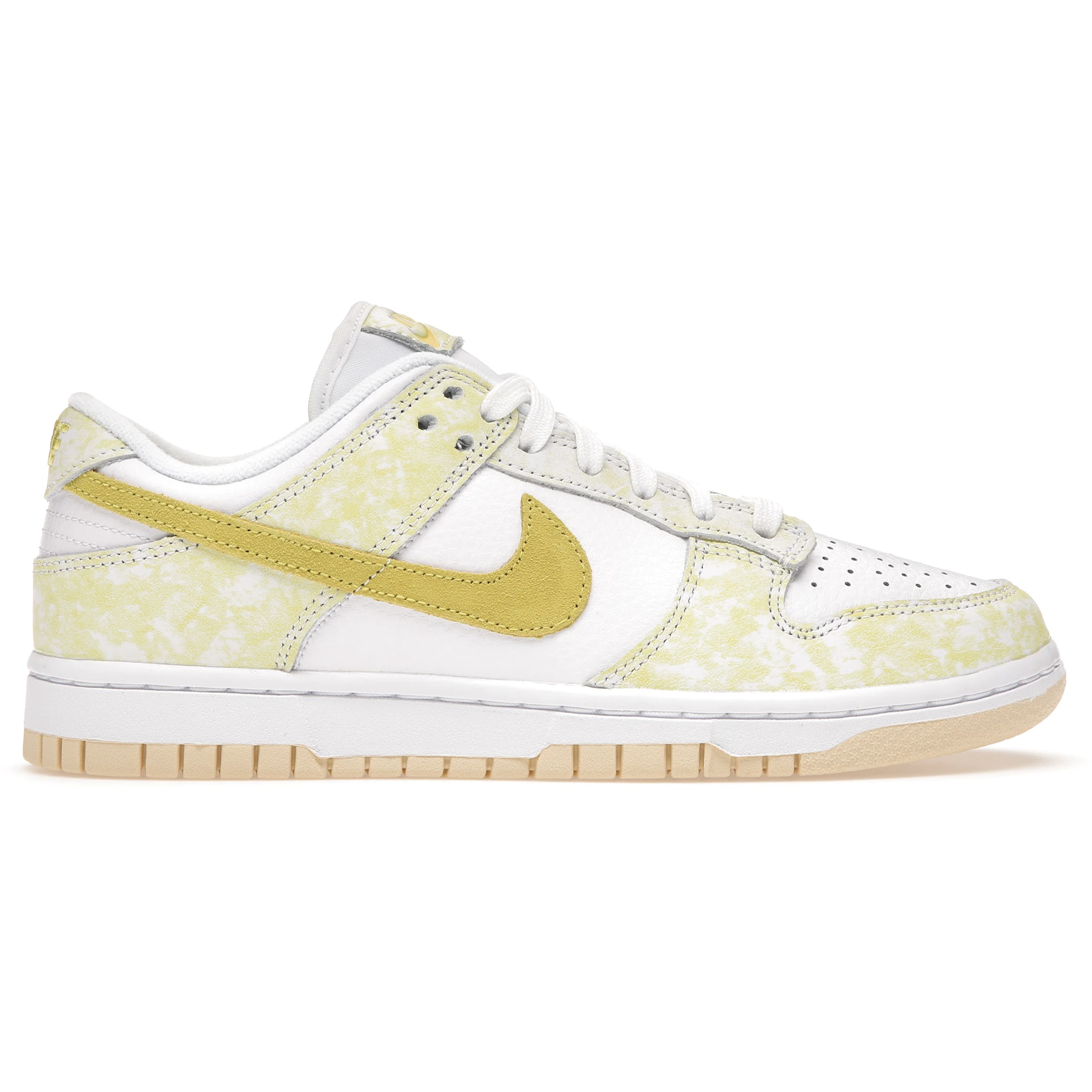 Nike Dunk Low (Yellow Strike) | Dapper Beast