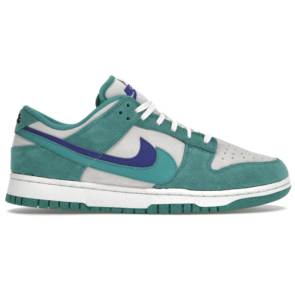 Nike Dunk Low SE (85 Neptune Green) | Dapper Beast